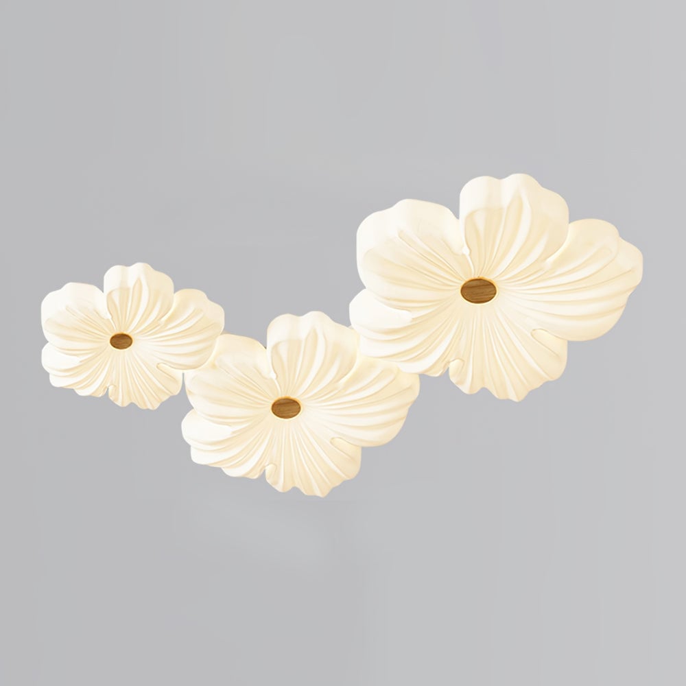 Cream Flower Ceiling Lamp | Lumpaz